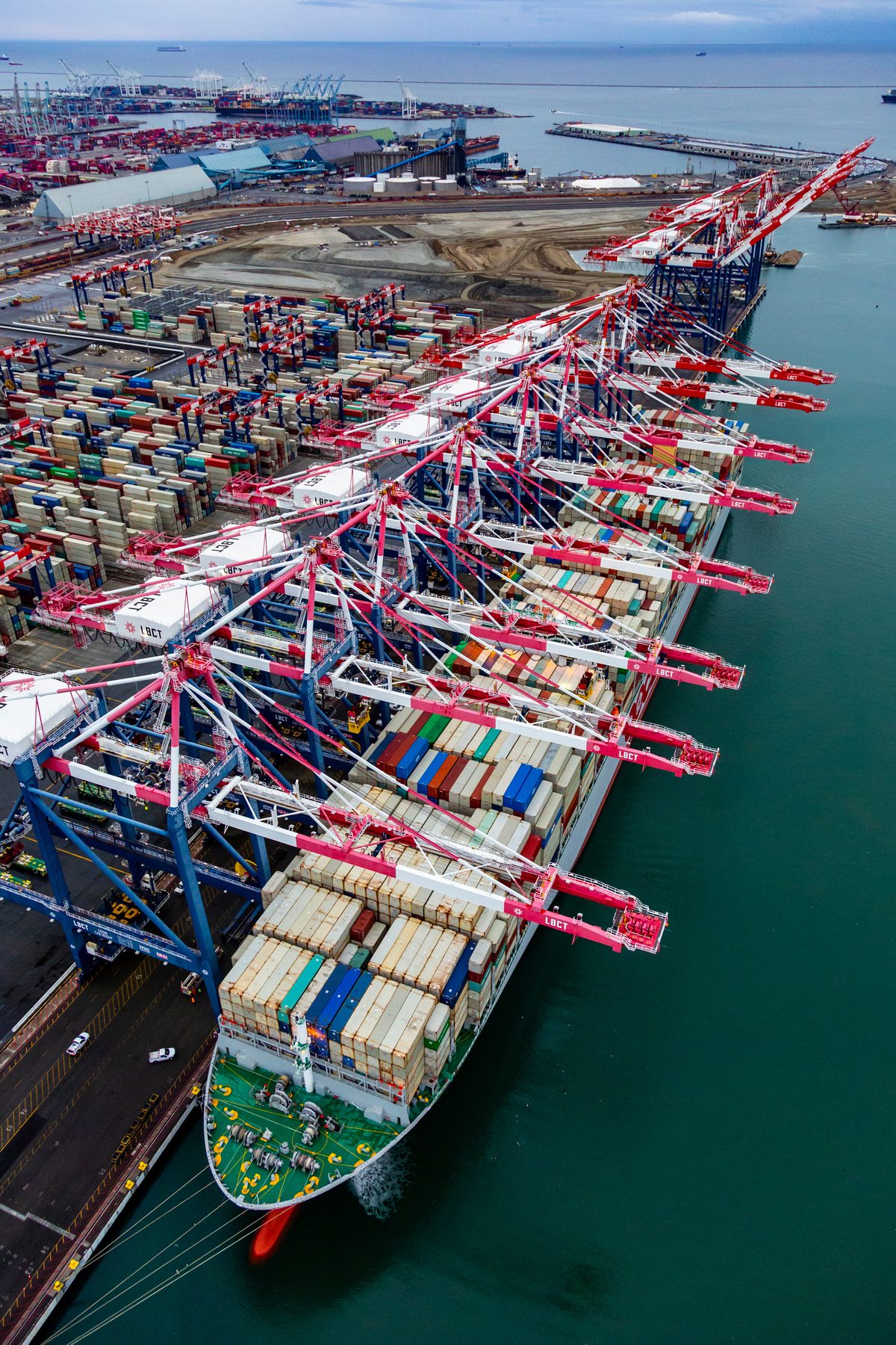 Port of Long Beach Sets New Throughput Record but Cedes Ground to LA ...